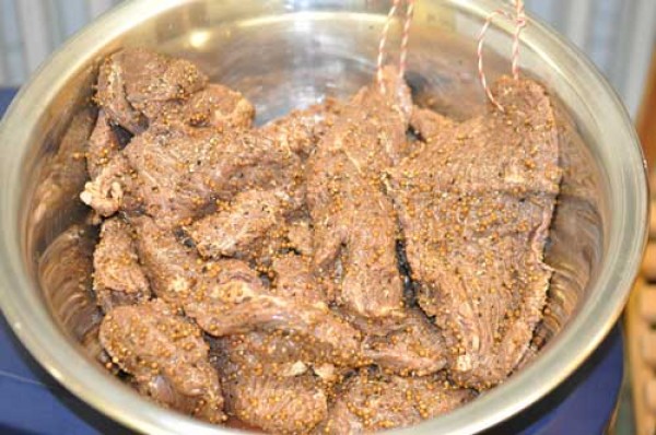 Rezept für südafrikanisches Biltong (Trockenfleisch) - chili-shop24.de